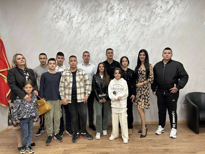 Ivan Strugar razgovarao sa đacima u KIC-u "Zeta"